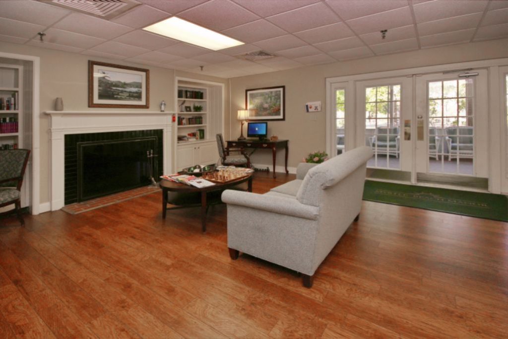 Myrtle Beach Manor - Phoenix Senior Living