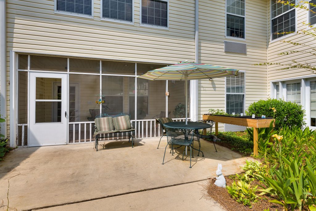 Lakeview Estates Memory Care - Phoenix Senior Living