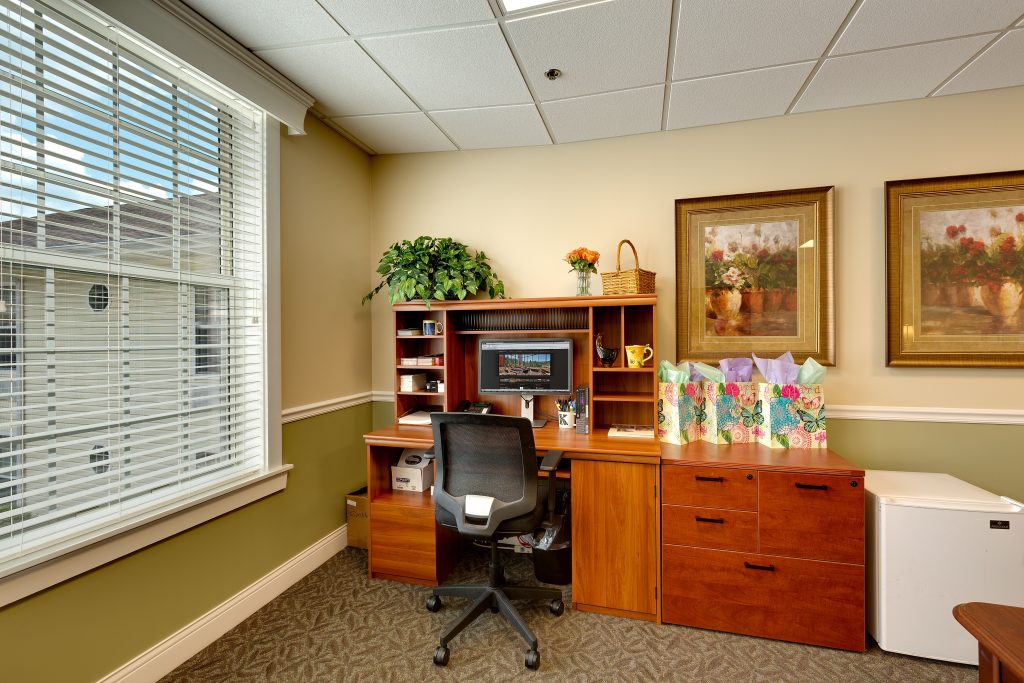 Lakeview Estates Memory Care - Phoenix Senior Living